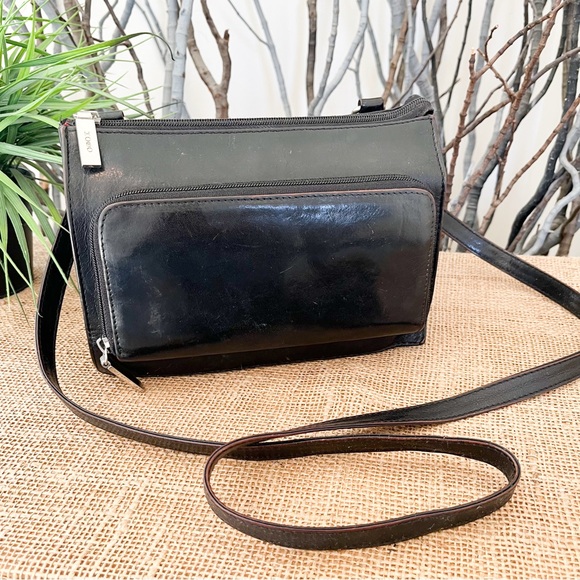 HOBO | Bags | Vintage Hobo Black Leather Small Crossbody Bag | Poshmark